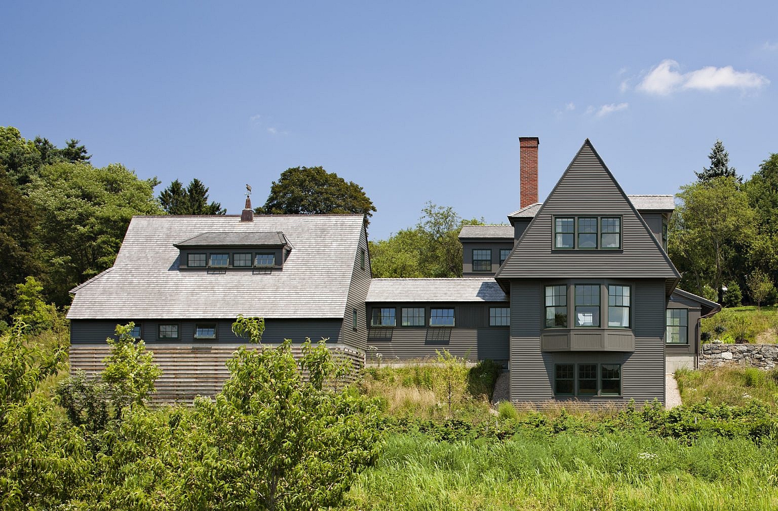 Hillside Farmhouse • ART Architects