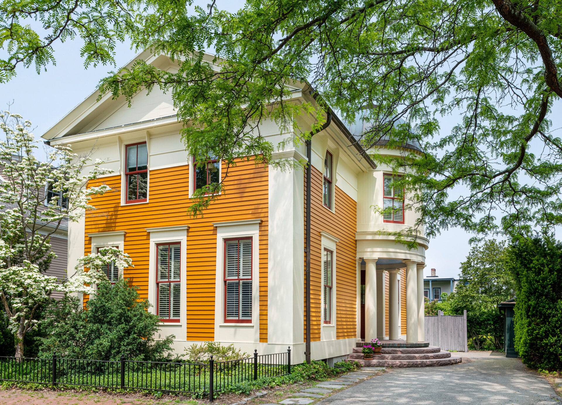 Rotunda House • ART Architects